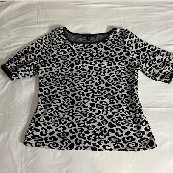 Andrew Marc | Tops | Marc New York Tshirt | Poshmark